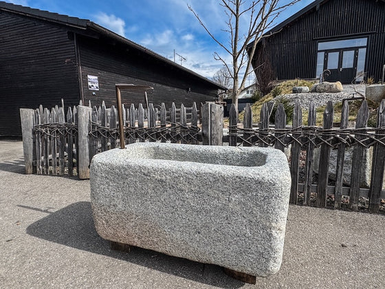 Steinbrunnen - handgemachte Einzelstücke aus Naturstein für den Garten ...
