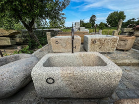 Steinbrunnen - handgemachte Einzelstücke aus Naturstein für den Garten ...