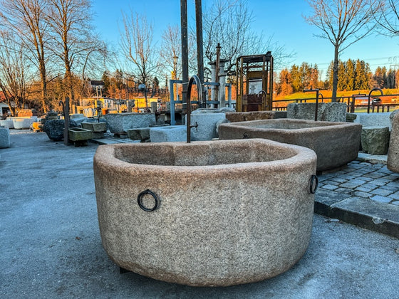 Alte Brunnen - Antike Brunnen - historische Brunnen - Brunnen alt ...