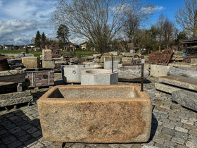 Alte Brunnen - Antike Brunnen - historische Brunnen - Brunnen alt ...