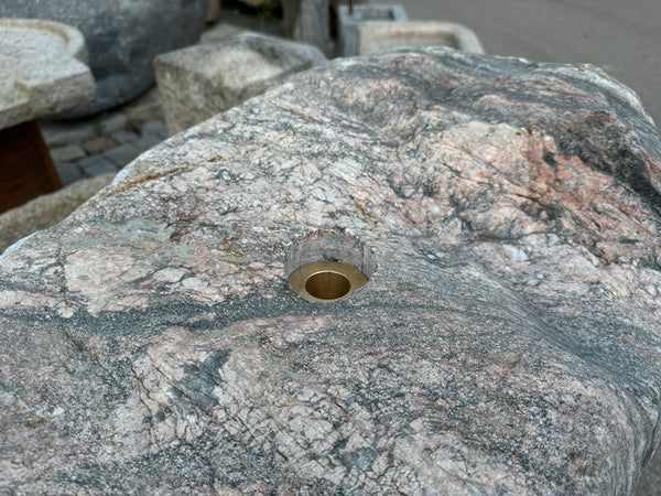Quellstein Garten - Wunderschönes Unikat - aus Granit - Naturstein ...