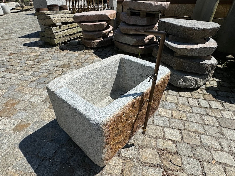 Steinbrunnen outdoor - Granitbrunnen-Findlingsbrunnen - Alte und Neue ...