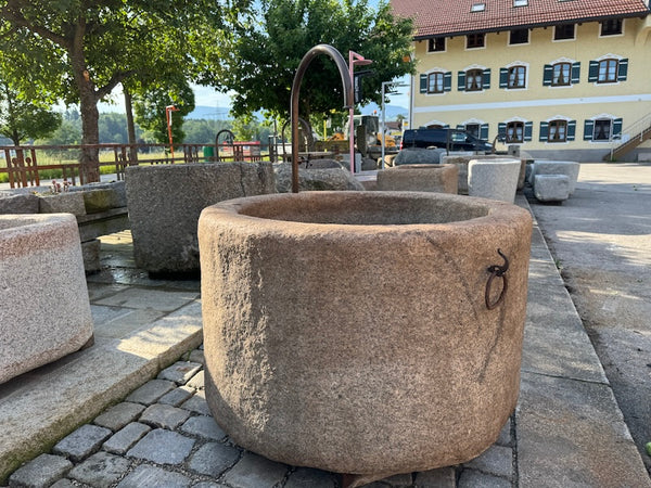 Steinbrunnen für den Garten - aus Granit - mit oder ohne Wasserhahn ...