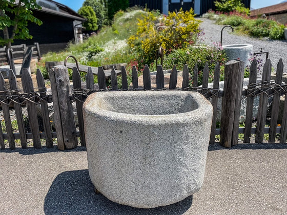 Natursteinbrunnen aus Granit für Ihren Garten - viele Unikate ...